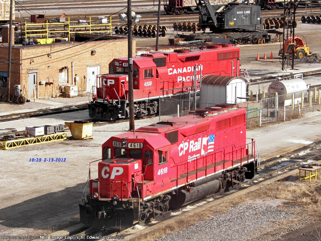 CP 4508 + 4618 snore in the Sunday morning sunshine